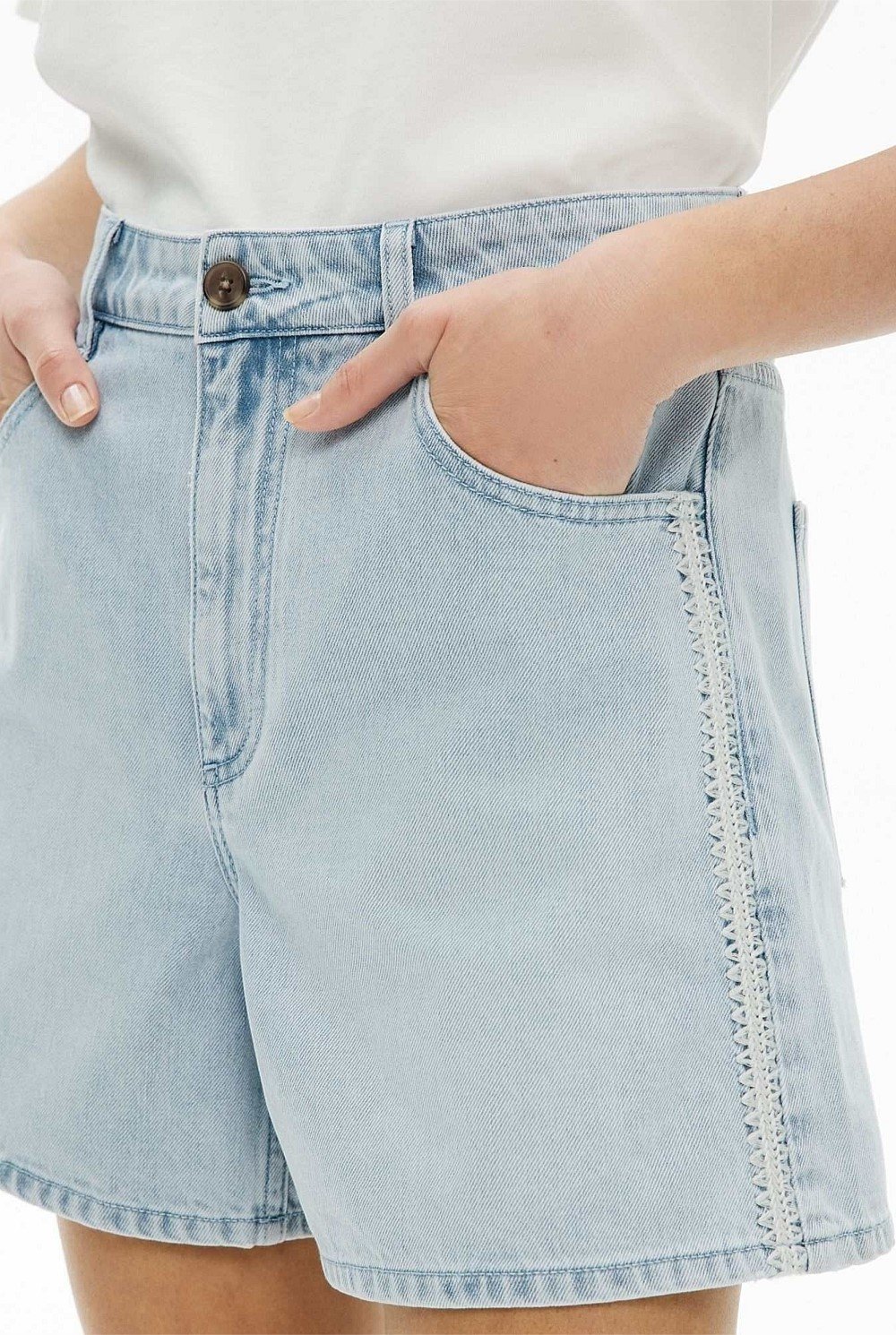 Light Vintage Wash Stitch Denim Shorts - Women's Denim Shorts | Witchery